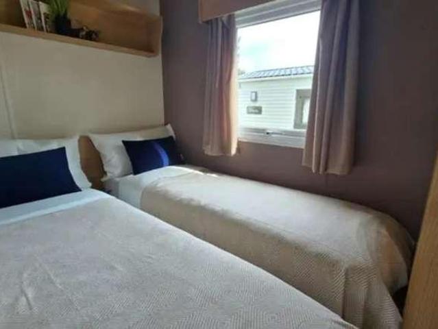 2 bed property for sale