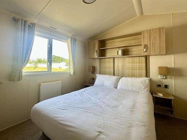 2 bed property for sale