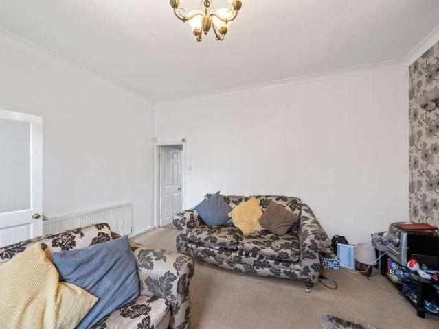2 bed property for sale