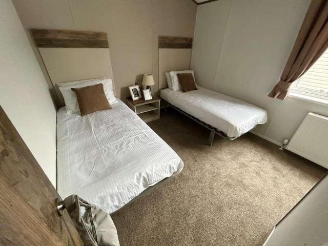 2 bed property for sale