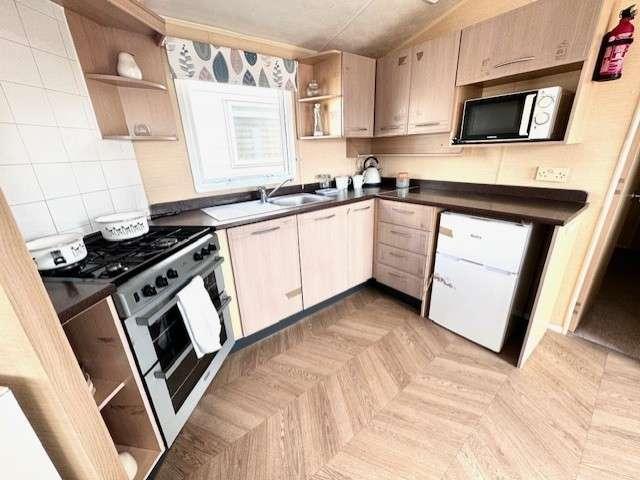 2 bed property for sale