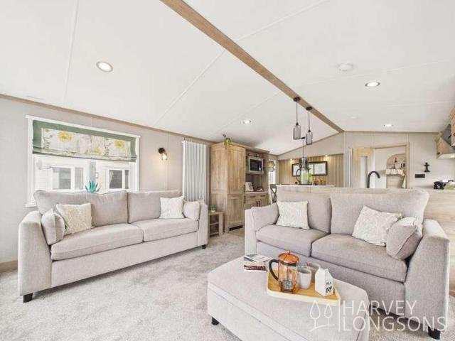 2 bed property for sale