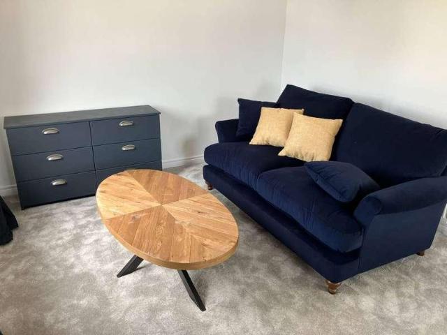 2 bed property for sale