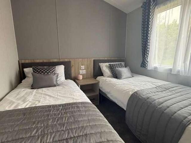 2 bed property for sale
