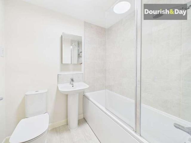 2 bed property for sale