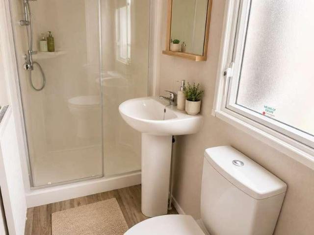 2 bed property for sale