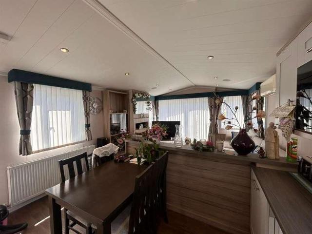 2 bed property for sale