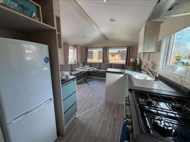 2 bed property for sale