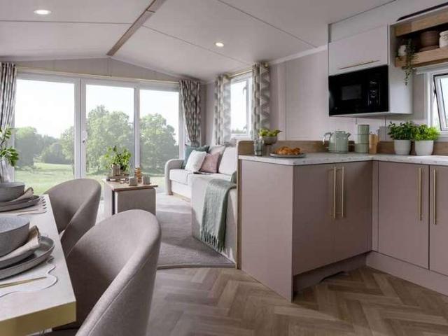 2 bed property for sale
