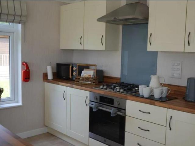 2 bed property for sale