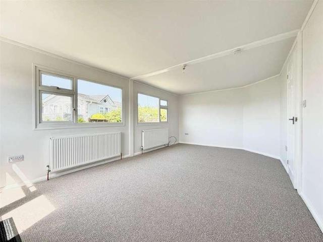 2 bed property for sale