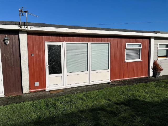 2 bed property for sale