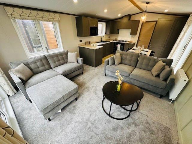 2 bed property for sale