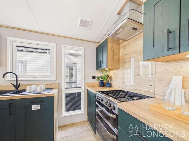 2 bed property for sale