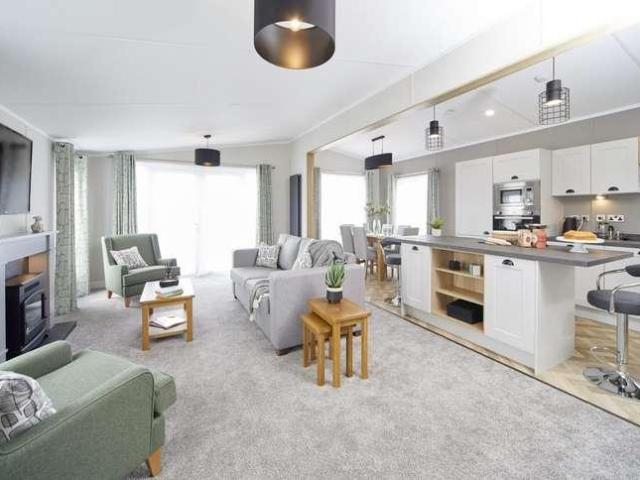 2 bed property for sale