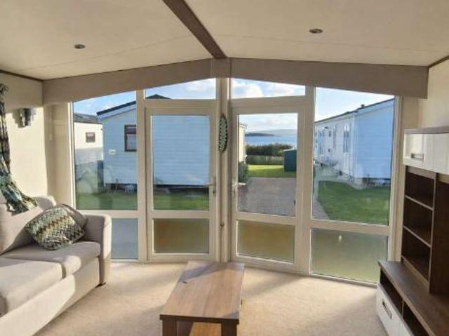 2 bed property for sale