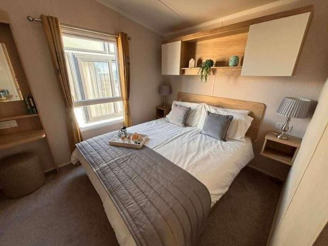 2 bed property for sale