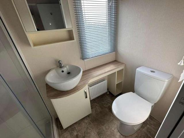 2 bed property for sale