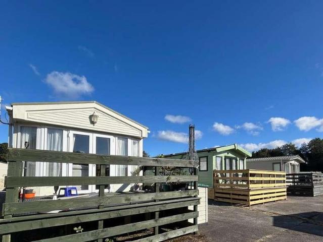 2 bed property for sale