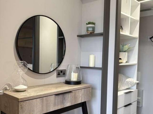 2 bed property for sale