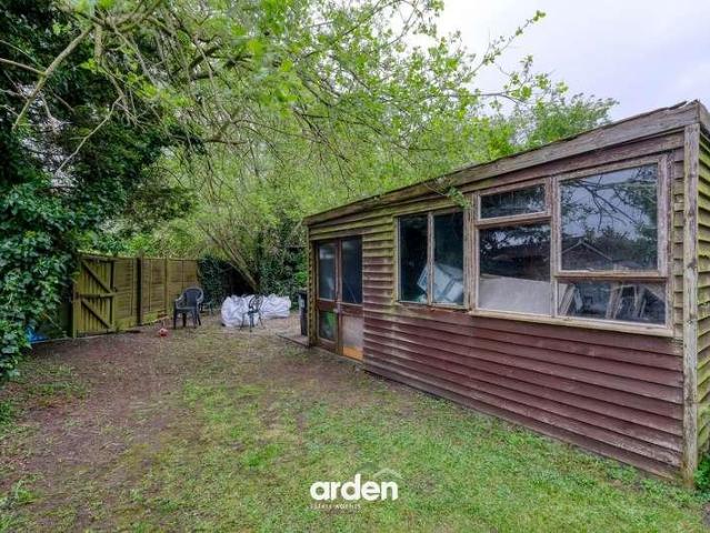 2 bed property for sale