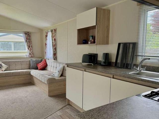 2 bed property for sale