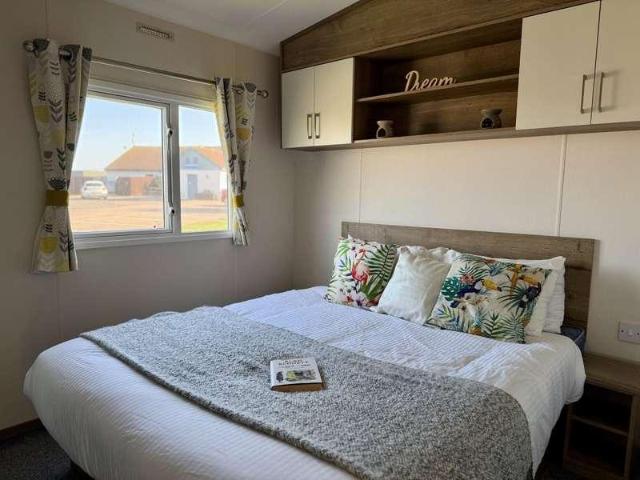 2 bed property for sale