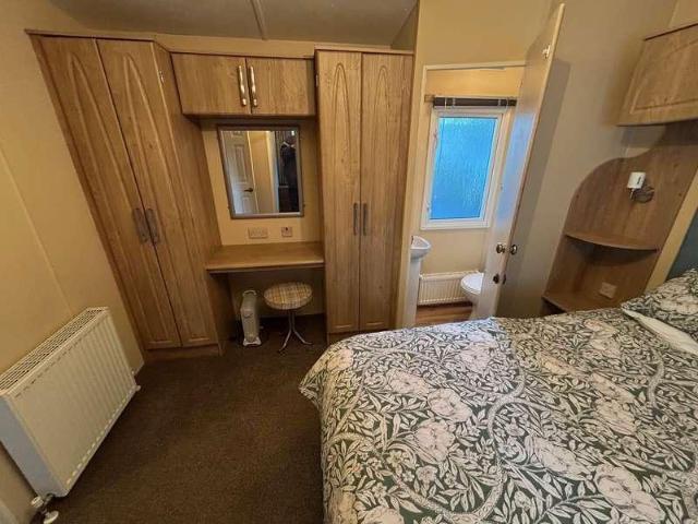 2 bed property for sale