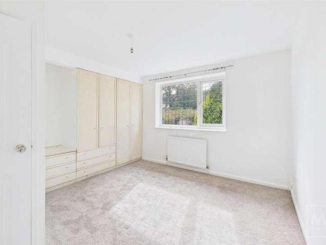 2 bed property for sale
