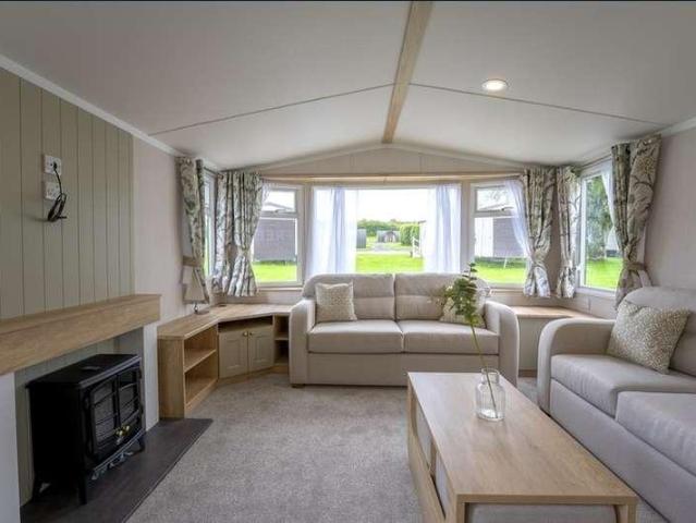 2 bed property for sale