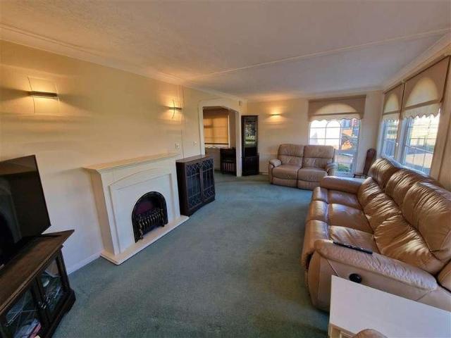2 bed property for sale