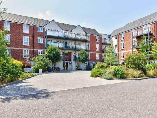2 bed property for sale