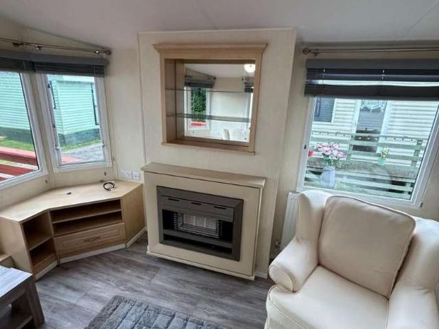 2 bed property for sale