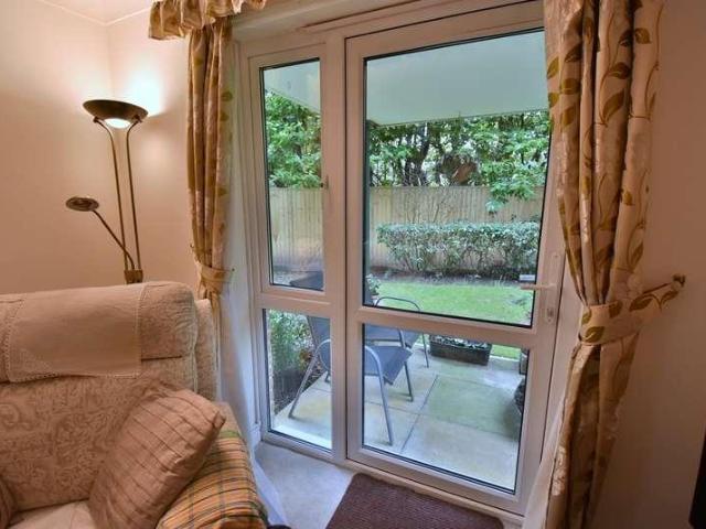 2 bed property for sale