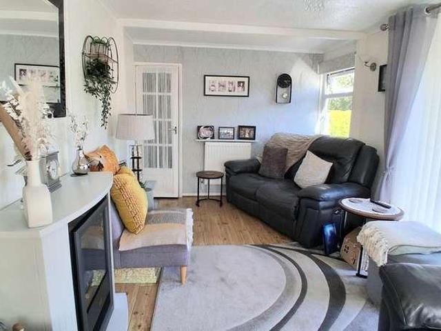 2 bed property for sale