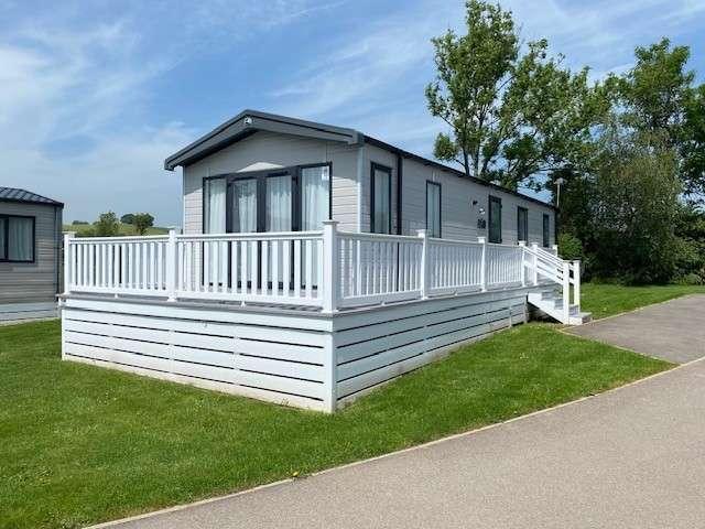 2 bed property for sale