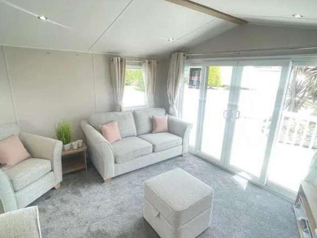 2 bed property for sale