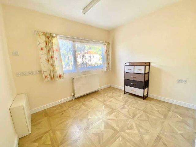 2 bed property for sale