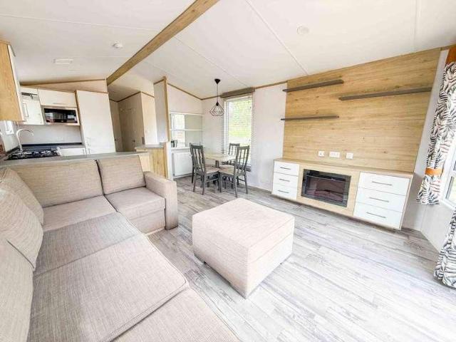 2 bed property for sale