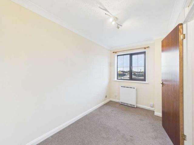 2 bed property for sale