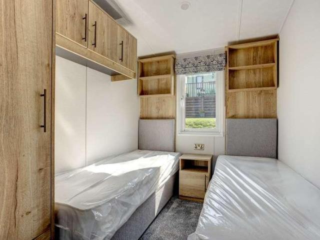 2 bed property for sale