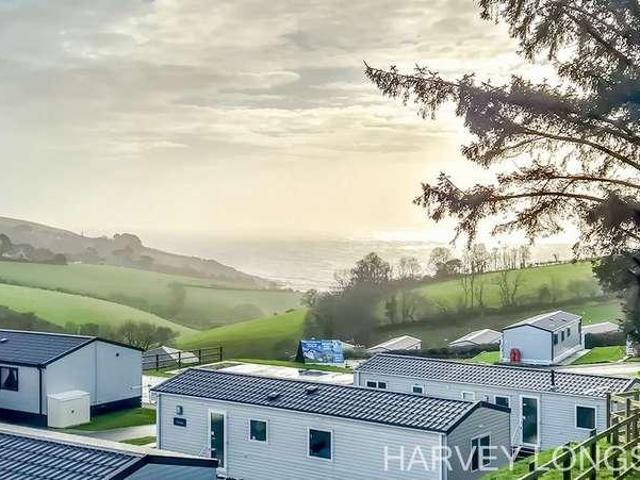 2 bed property for sale