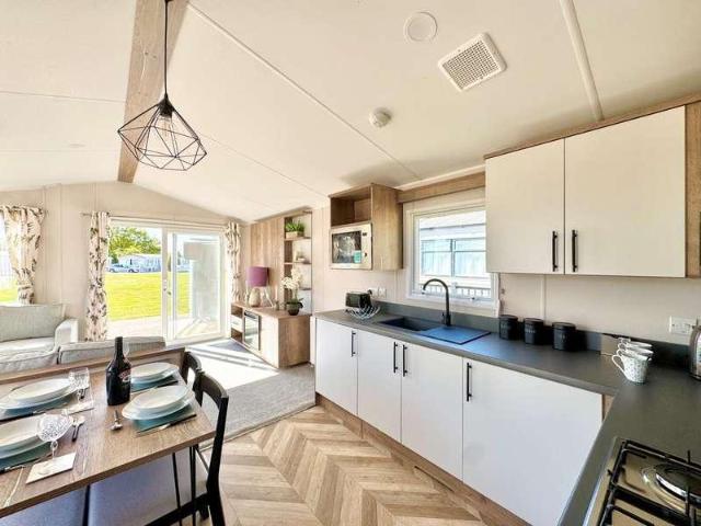 2 bed property for sale
