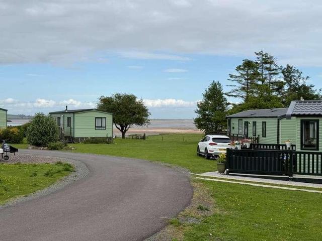 2 bed property for sale