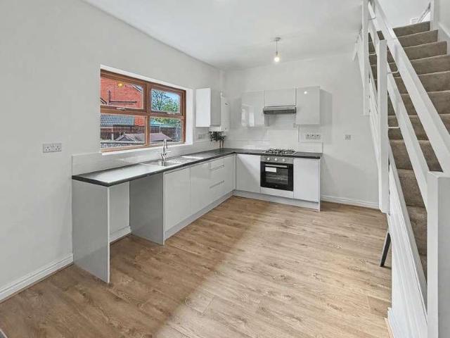 2 bed property for sale