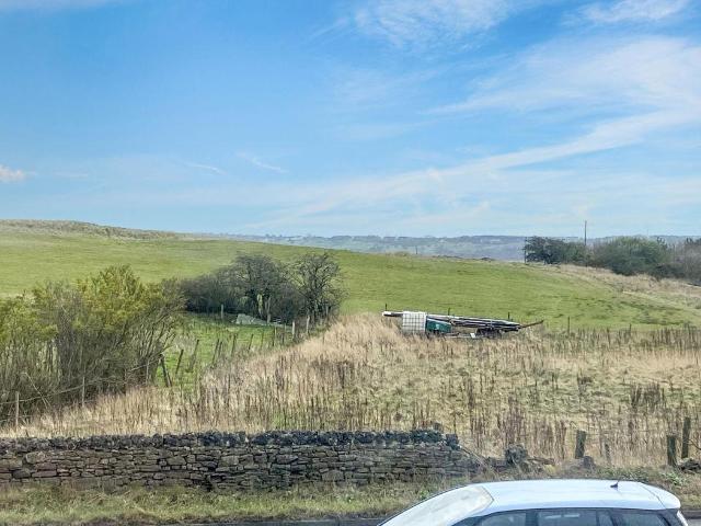 2 bed property for sale