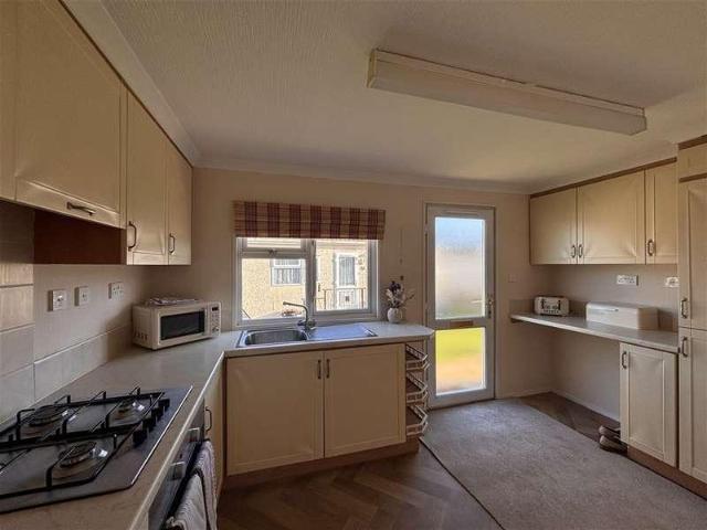 2 bed property for sale