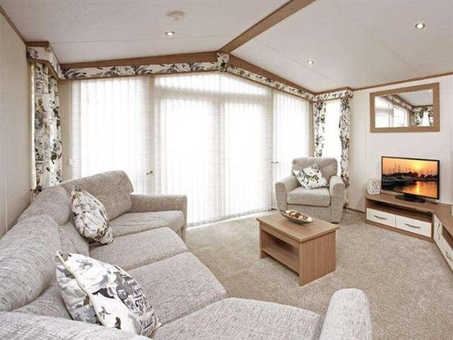 2 bed property for sale