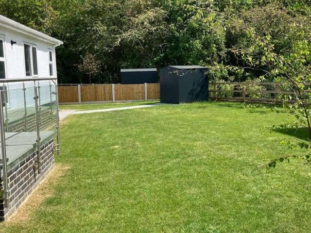 2 bed property for sale