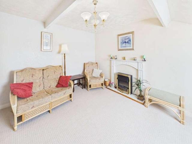 2 bed property for sale